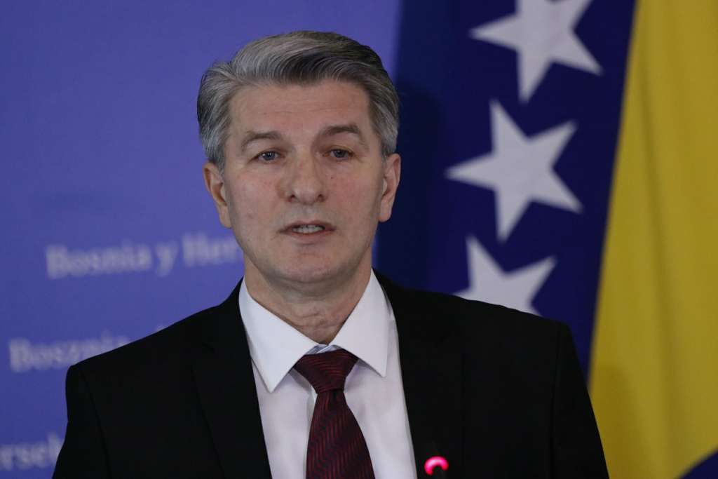 Bivši član i jedan od osnivača stranke SDA Šemsudin Mehmedović osnovao ...
