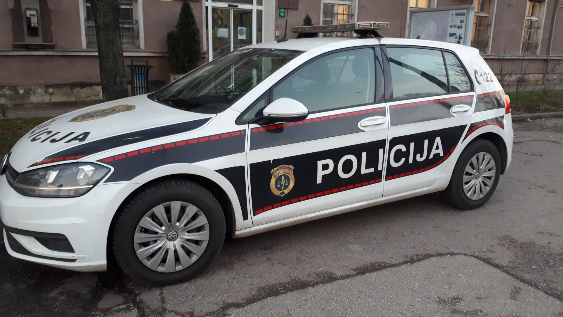 MUP TK rasvijetlio razbojništvo u Gračanici: Tri osobe lišene slobode
